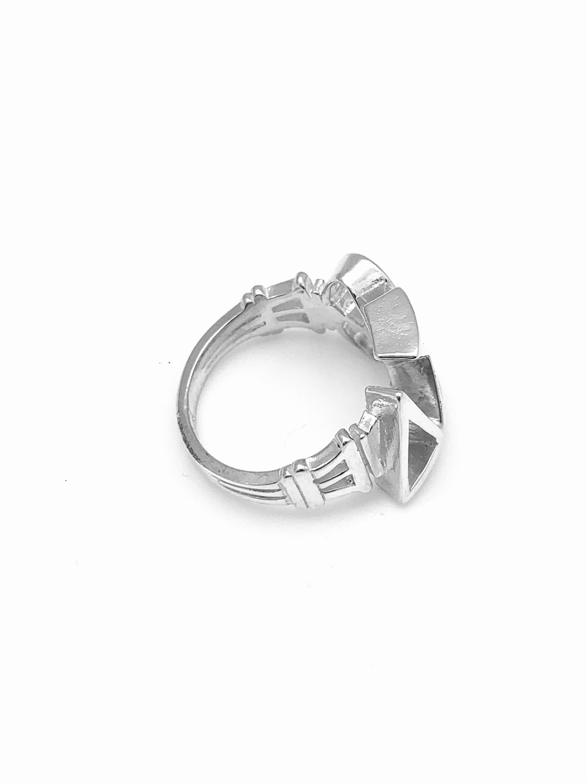 DST Cutout Ring